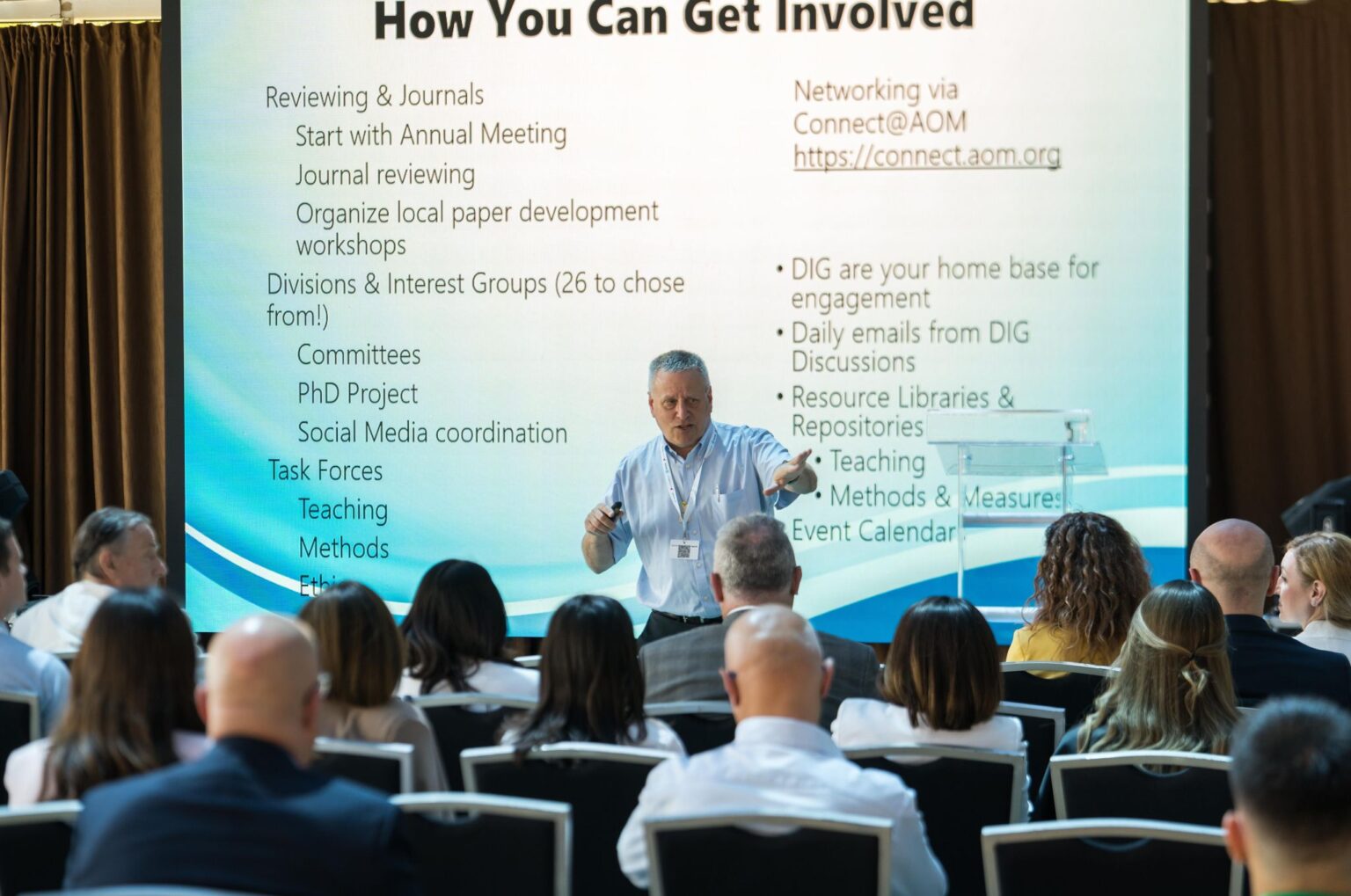 Academy of Management (AOM)